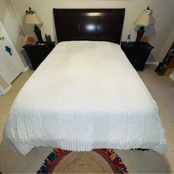 Cloth & Canopy | Bedding | Cloth Canopy White Textured King Size ...